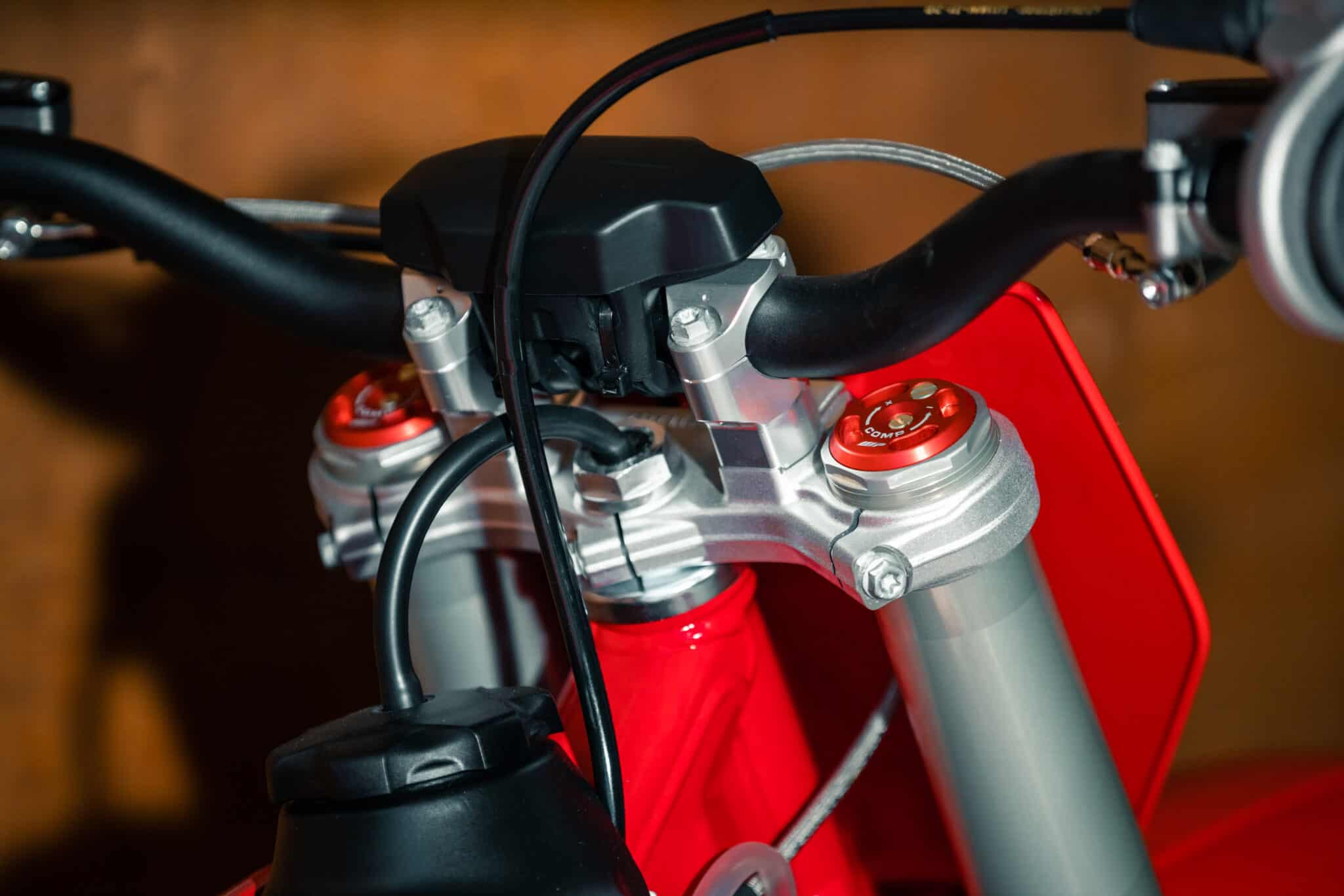 XACT PRO 7543 - WP Suspension