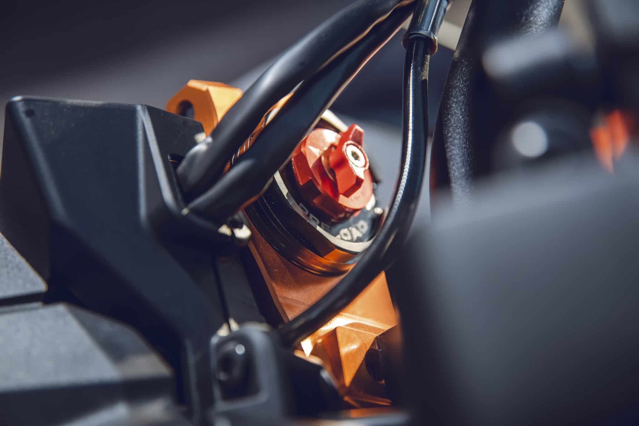 WP SUSPENSION UNLEASHES NEW APEX PRO COMPONENTS FOR THE KTM 990 DUKE ...